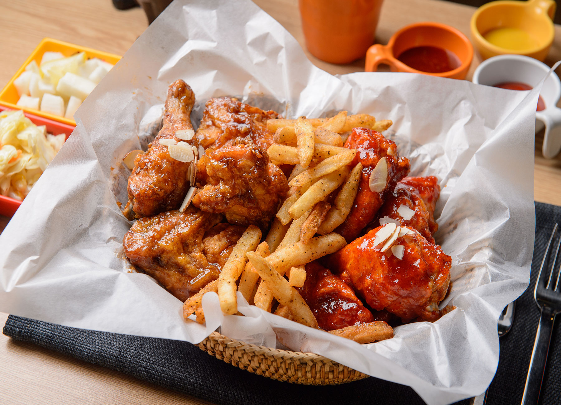 BEST KOREAN CHICKEN YOU EVER HAD - KOKIO CHICKEN